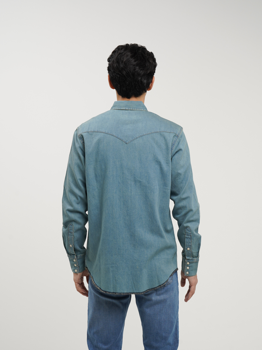 Купить Мужская джинсовая рубашка Wrangler WRT30 за 537000 сум с ...