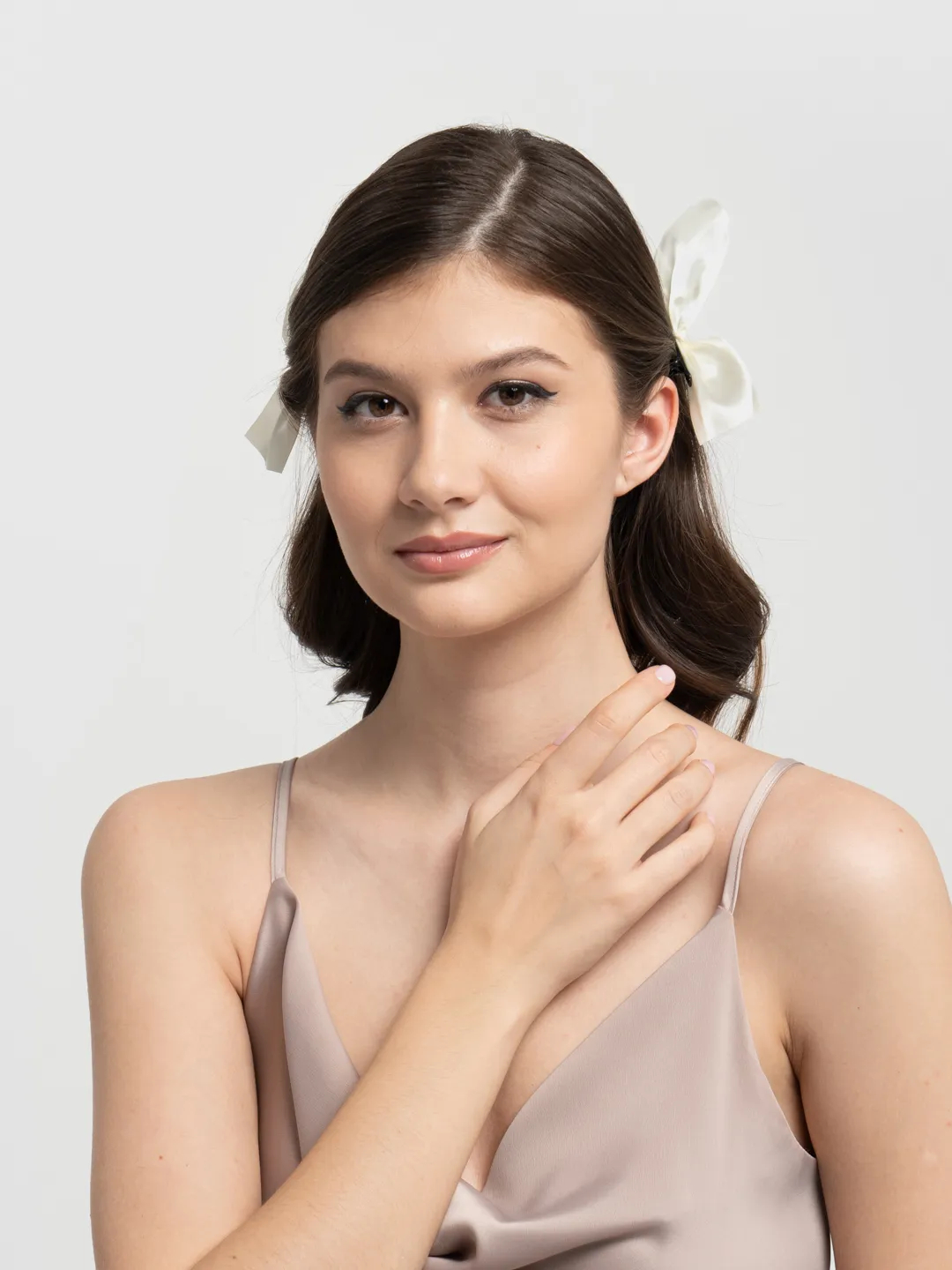 Купить Заколка для волос, бантик за 20000 сум с бесплатной доставкой за 1 день на Uzum