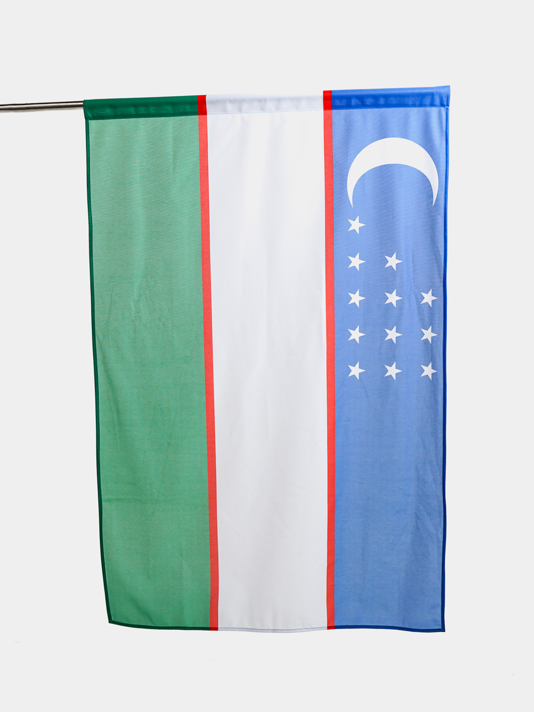 O'zbekiston bayrog'i, 2 * 1 m, poliesterdanni arzon narxda sotib oling — Uzum (316836)