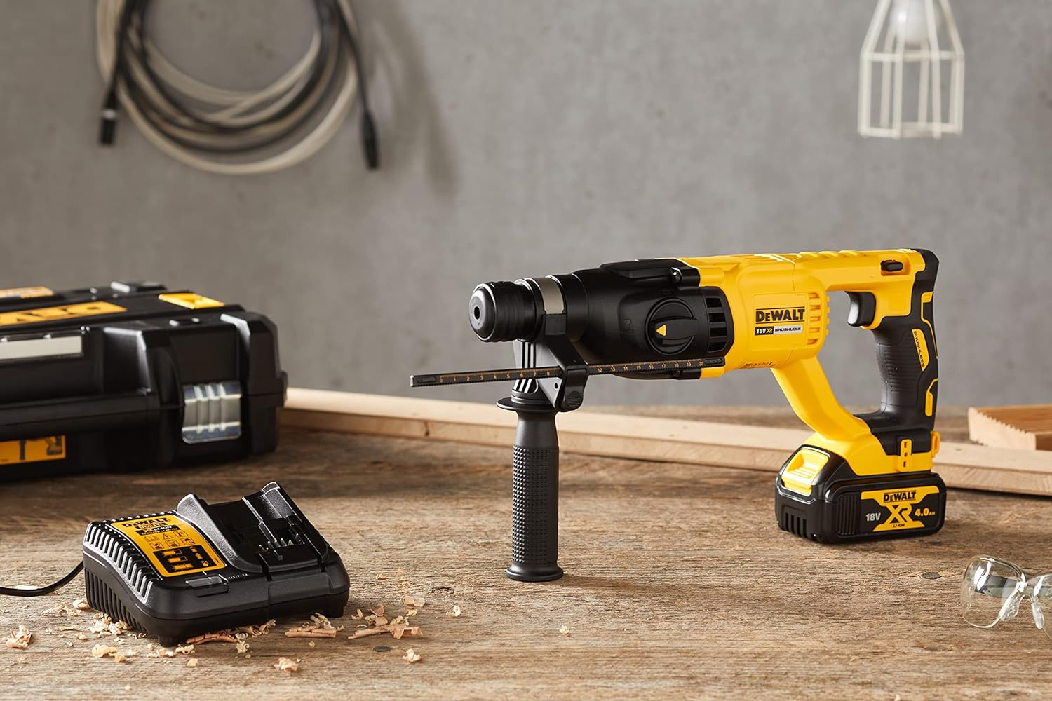 Аккумуляторный перфоратор Dewalt Dch133m1 Qw купить по низким ценам в