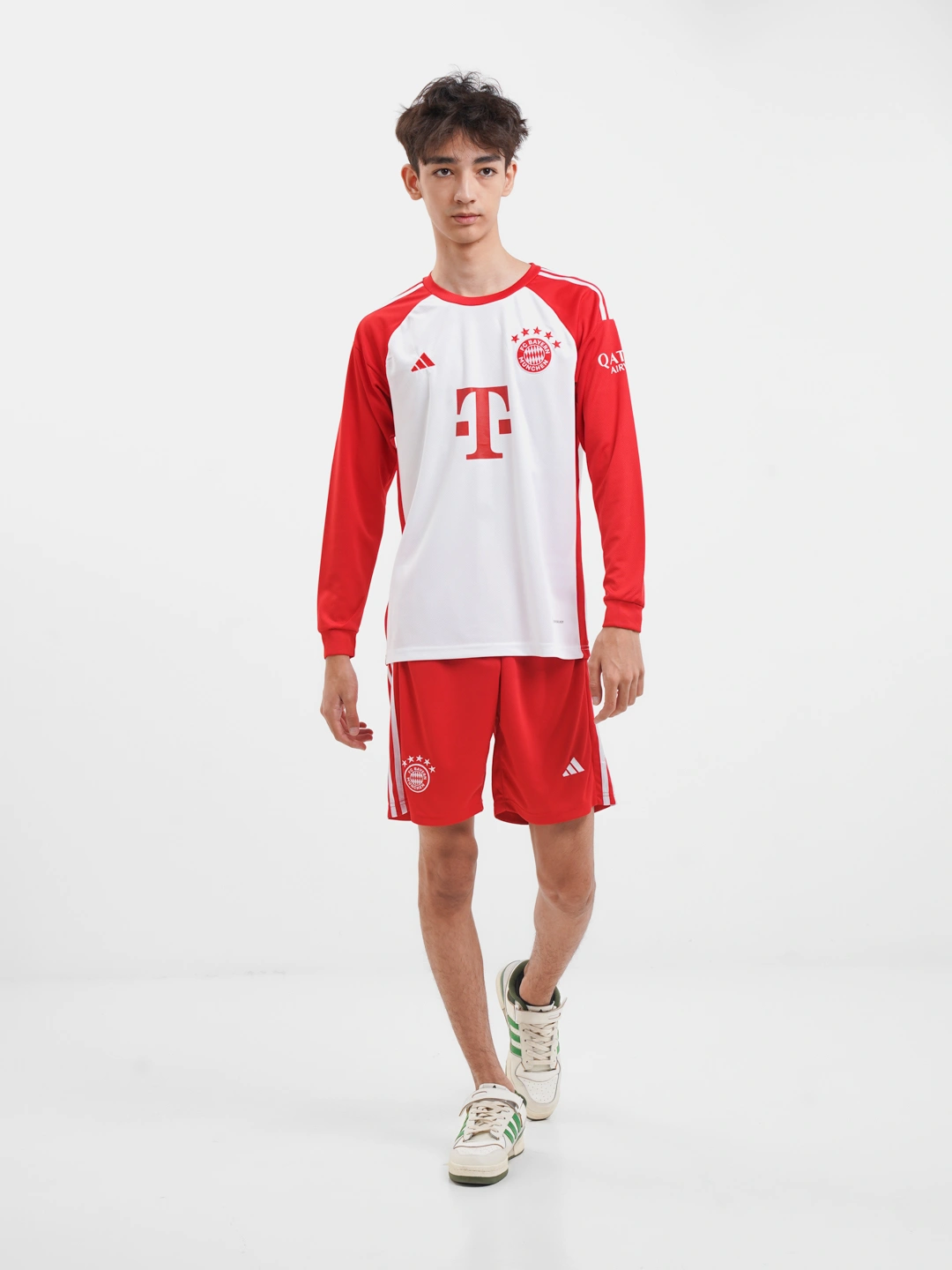 Futbol yengli formalari, Bavariya uy va safar uchrashuvlari uchun, DRI ...