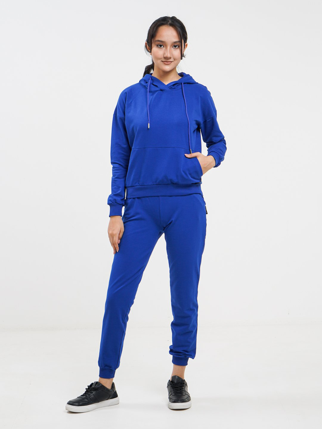 Ayollar uchun sport kiyimi to'plami Flora, ishton va xudini arzon ...