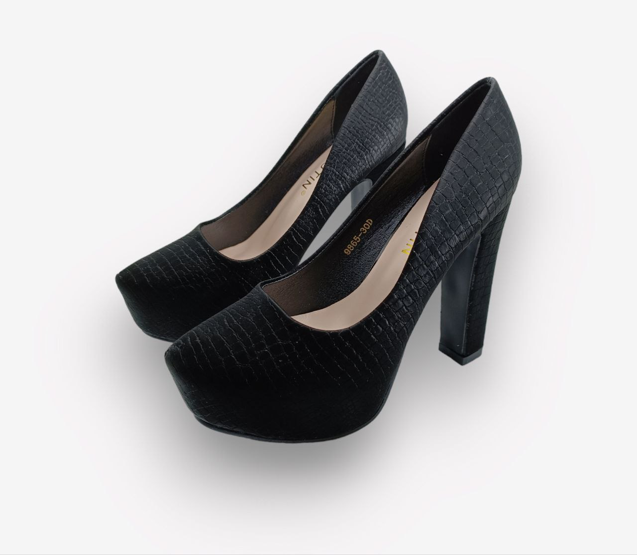 Тufli аyollar uchun, qalin poshna bilanni arzon narxda sotib oling ...