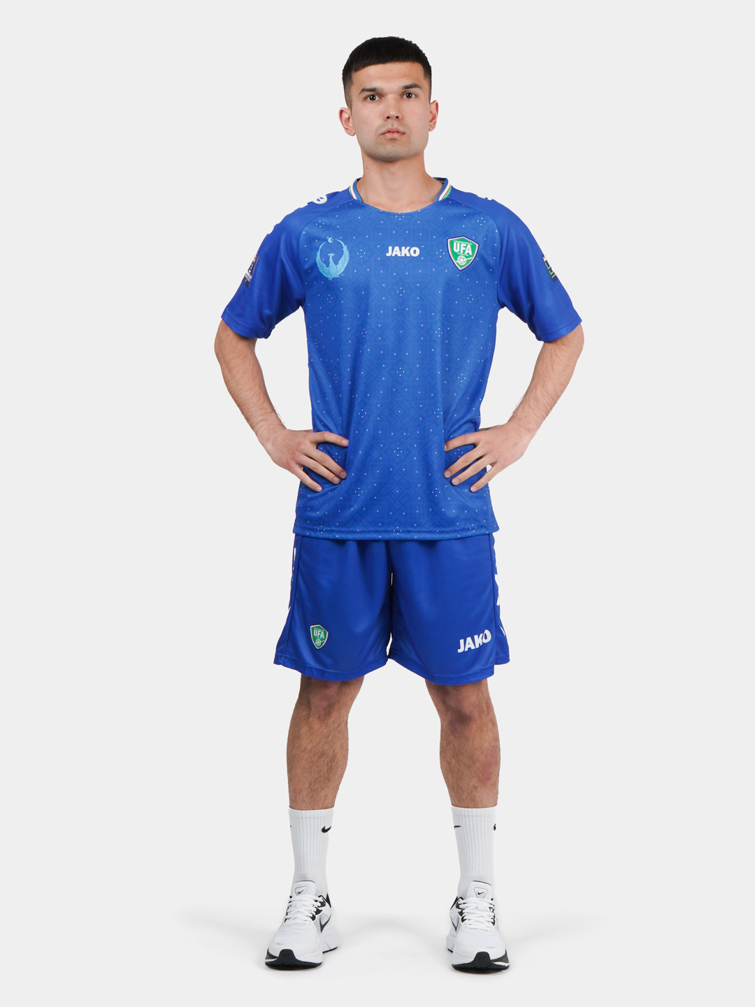 Futbol formalari Uzbekiston terma jamoasi, uy va safar uchrashuvlari ...