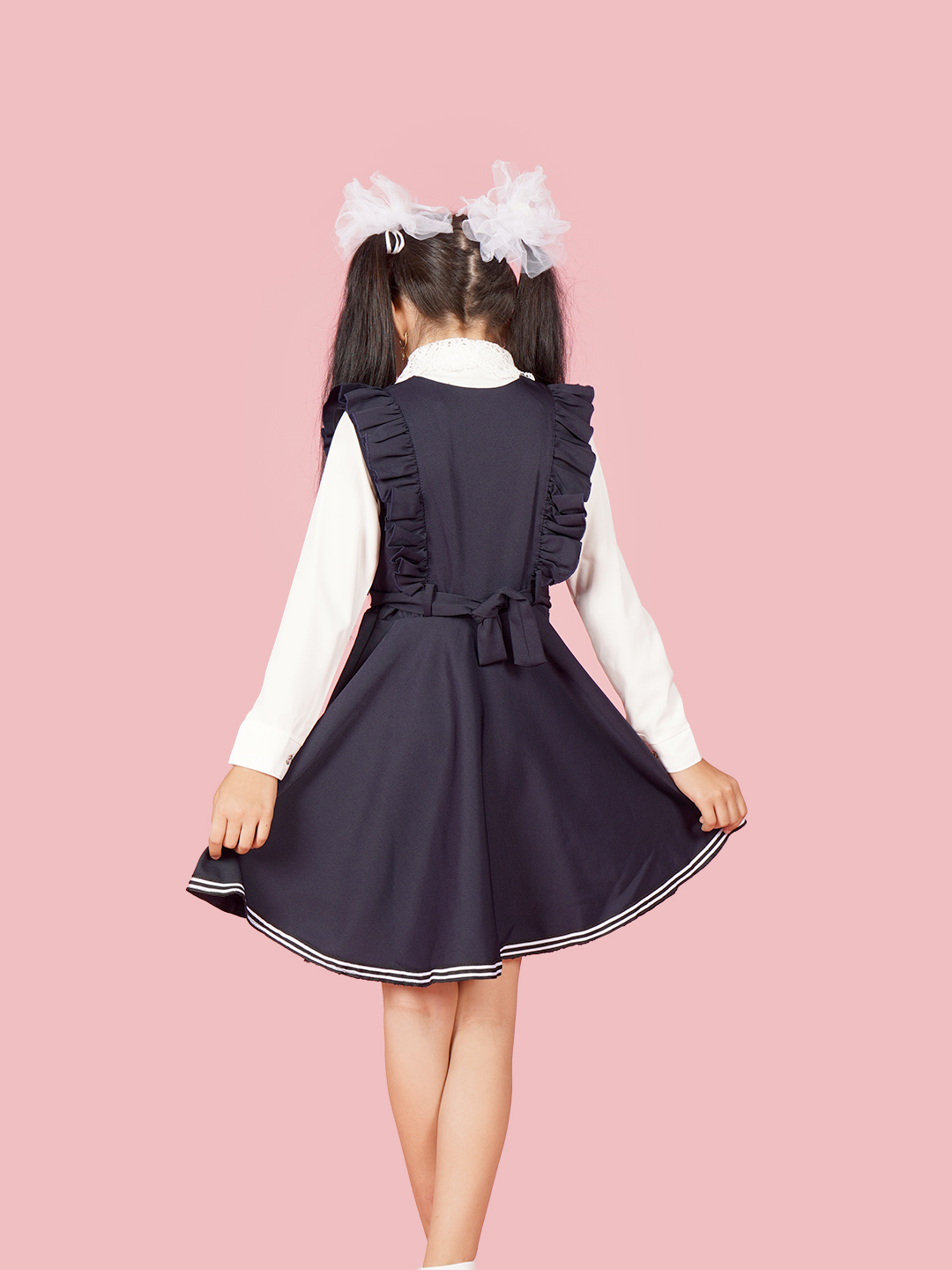 Qizlar uchun sarafanlar, maktab formalari, kostyumlarni arzon narxda ...