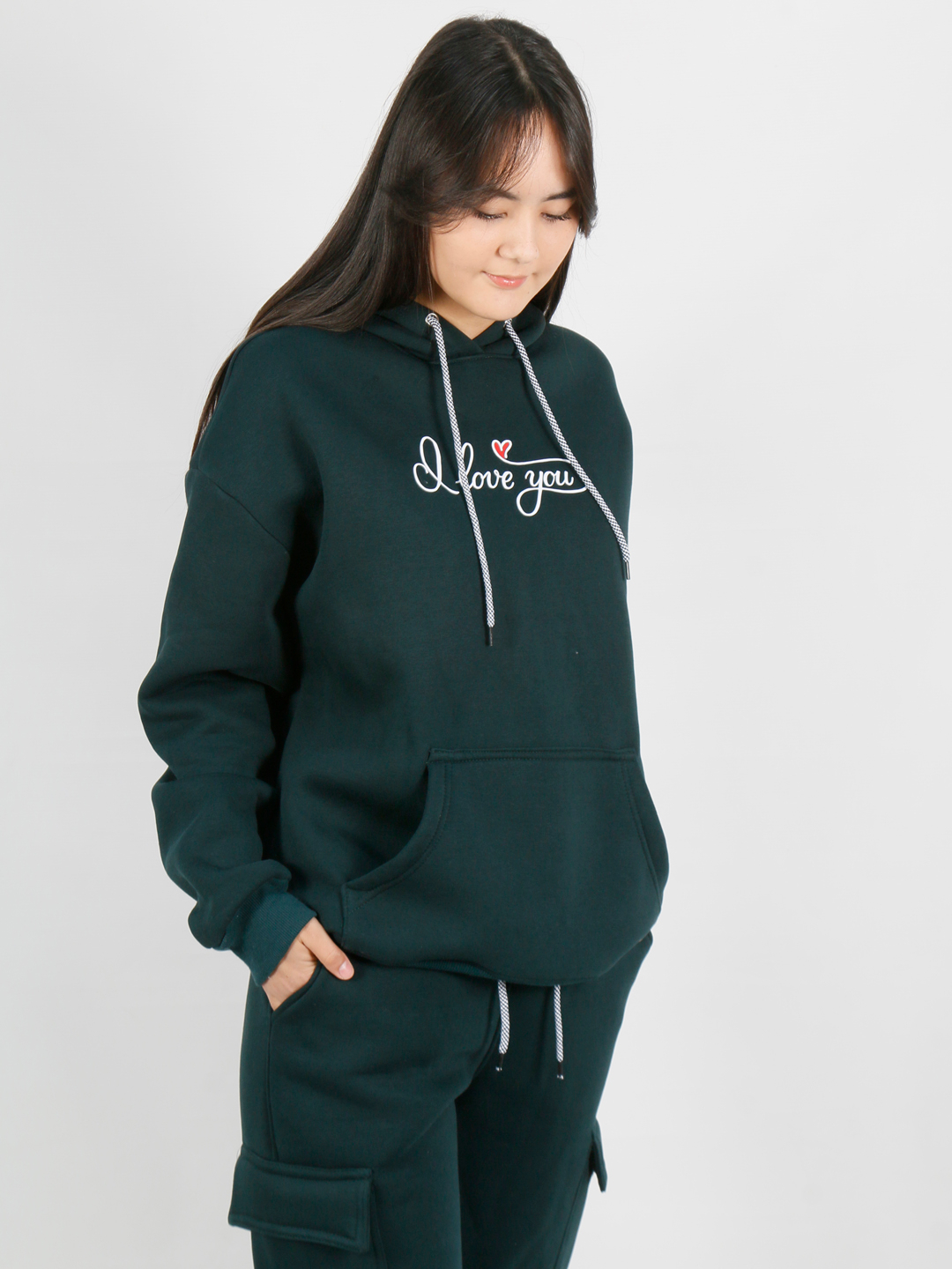 Ayollar xudi va triko, oversayz 199000 so'mga 72% chegirma bilan. Uzum ...