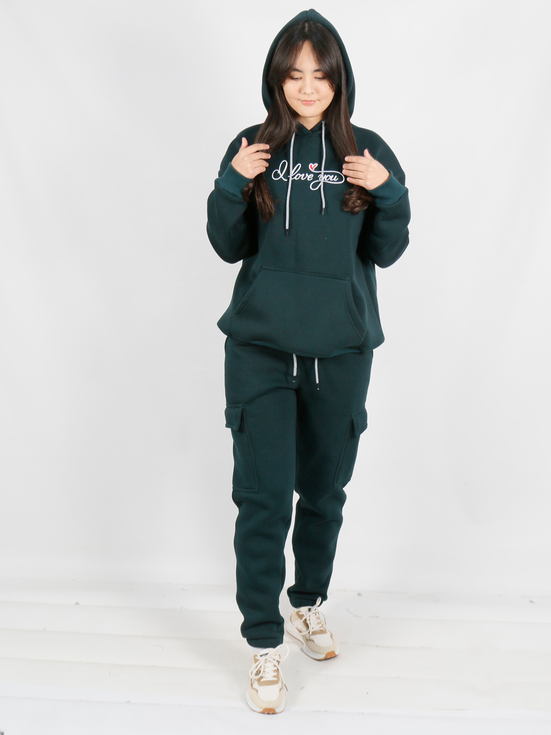 Ayollar xudi va triko, oversayz 199000 so'mga 72% chegirma bilan. Uzum ...