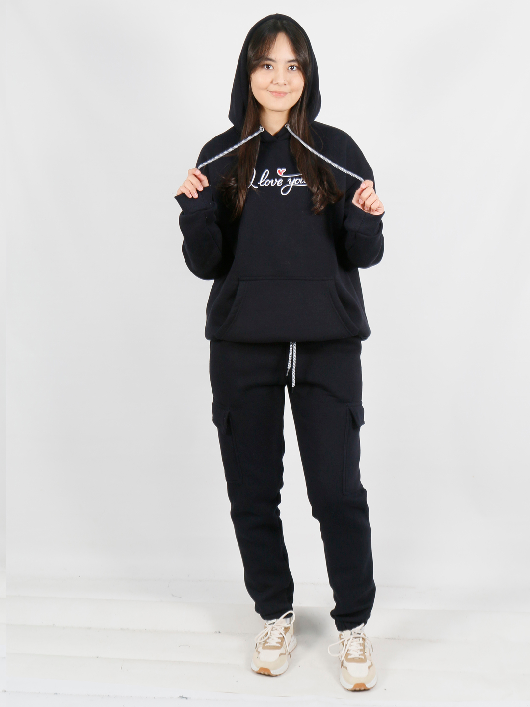 Ayollar xudi va triko, oversayz 199000 so'mga 72% chegirma bilan. Uzum ...