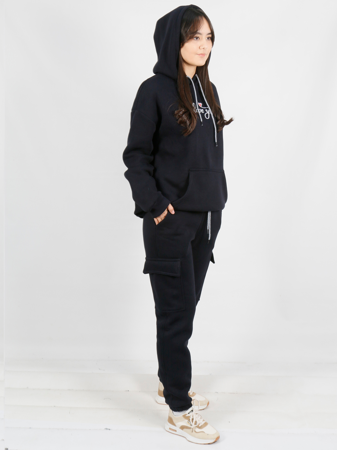 Ayollar xudi va triko, oversayz 199000 so'mga 72% chegirma bilan. Uzum ...