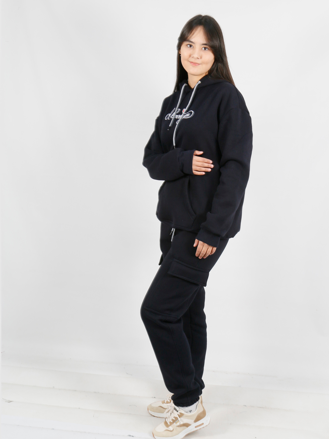 Ayollar xudi va triko, oversayz 199000 so'mga 72% chegirma bilan. Uzum ...