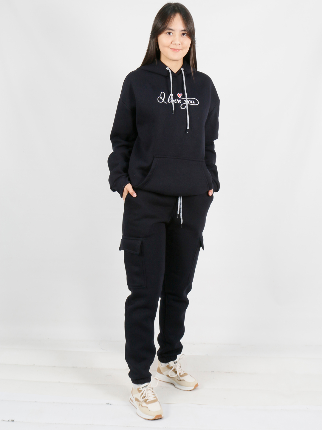 Ayollar xudi va triko, oversayz 199000 so'mga 72% chegirma bilan. Uzum ...