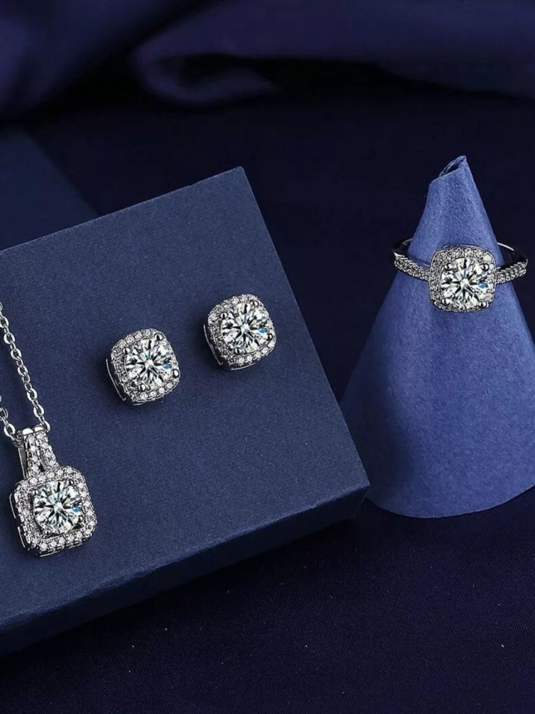 Ayollar taqinchoqlar to‘plami, marjon, zirak, uzuk, taqinchoqlar to ...