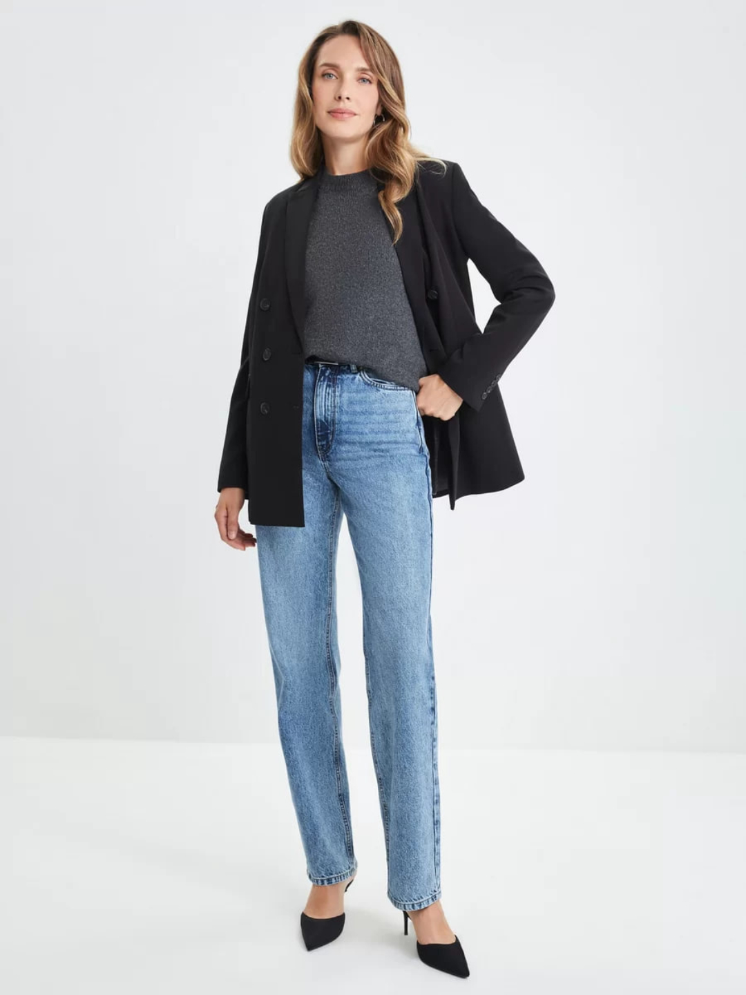 Джинсы женские за 120000 сум со скидкой 48%. Uzum Market