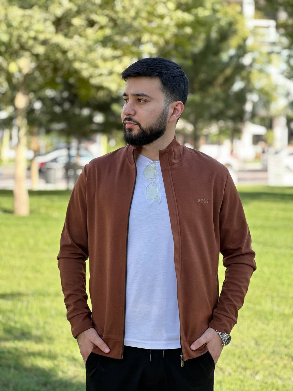 Erkaklar yengil kardigani, paxta, kuz-bahorni arzon narxda sotib oling — Uzum (1241615)