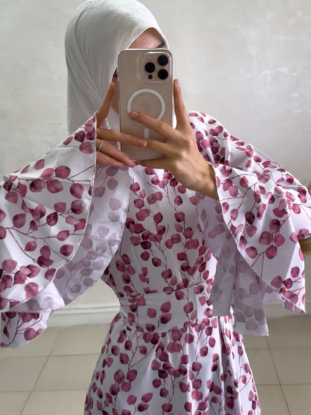 Qizlar uchun uzun ko‘ylakni arzon narxda sotib oling — Uzum (1602151)