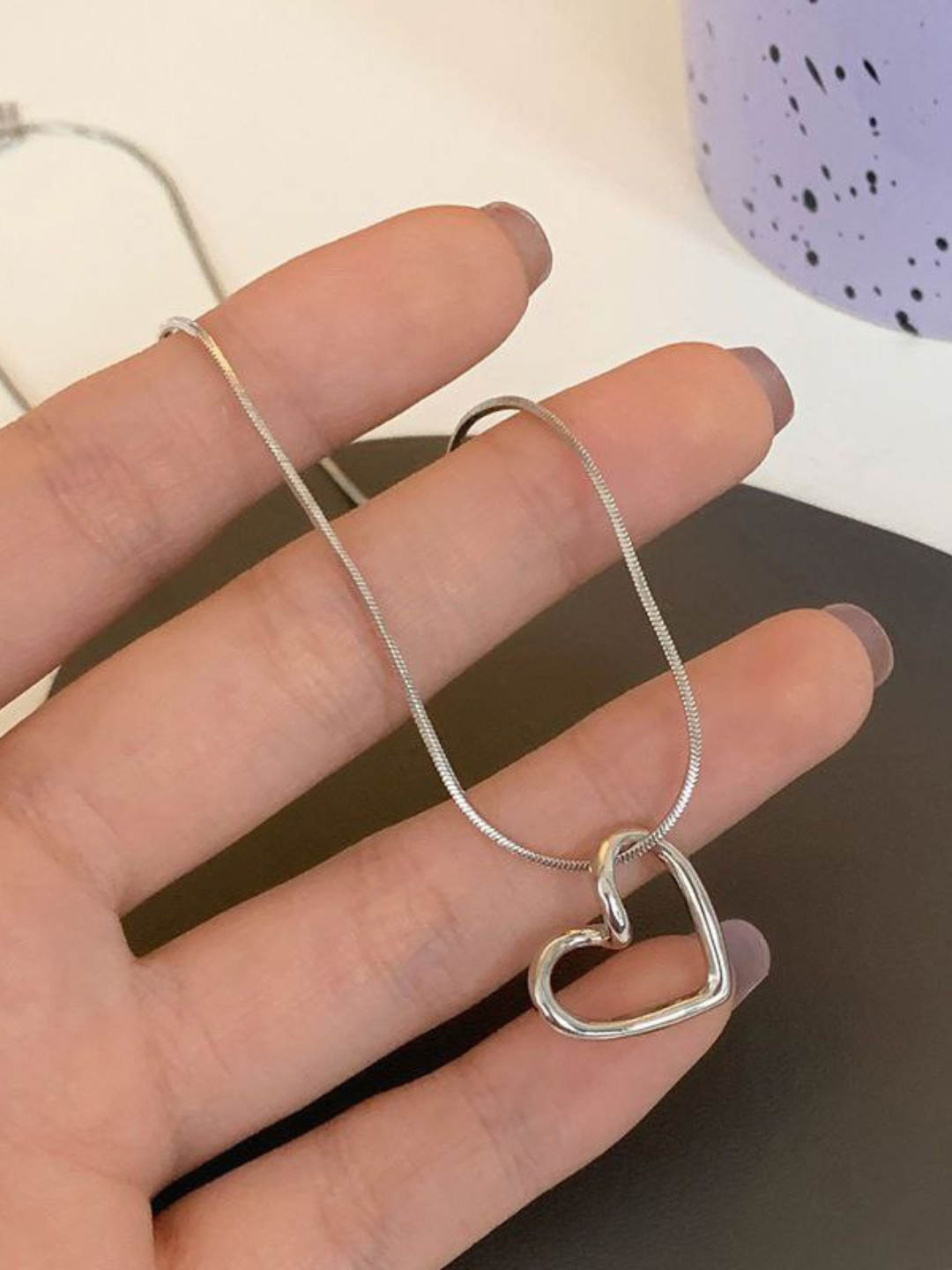 Ayollar zanjiri, yurakchali, bo'yin uchunni arzon narxda sotib oling ...