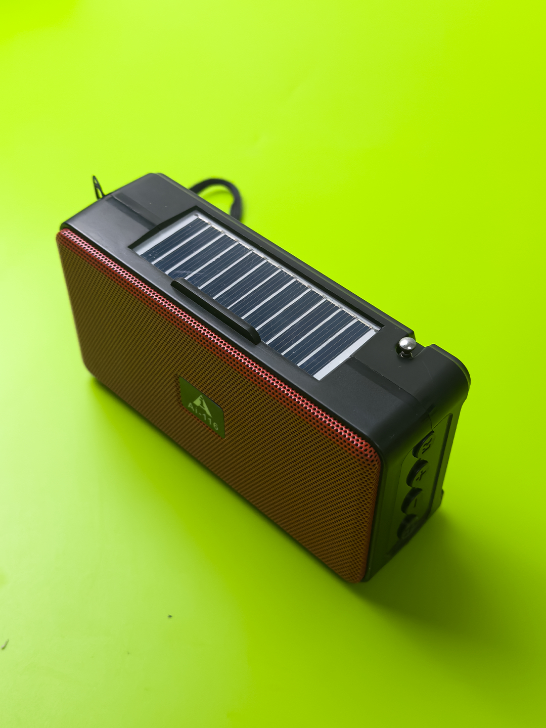 Беспроводная колонка с солнечным панелям и радио купить по низким ценам ...