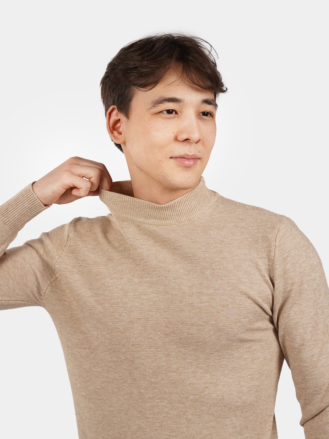 Водолазка мужская, с горлом из натуральной шерстяной смеси за 140000 сум со скидкой 67%. Uzum Market