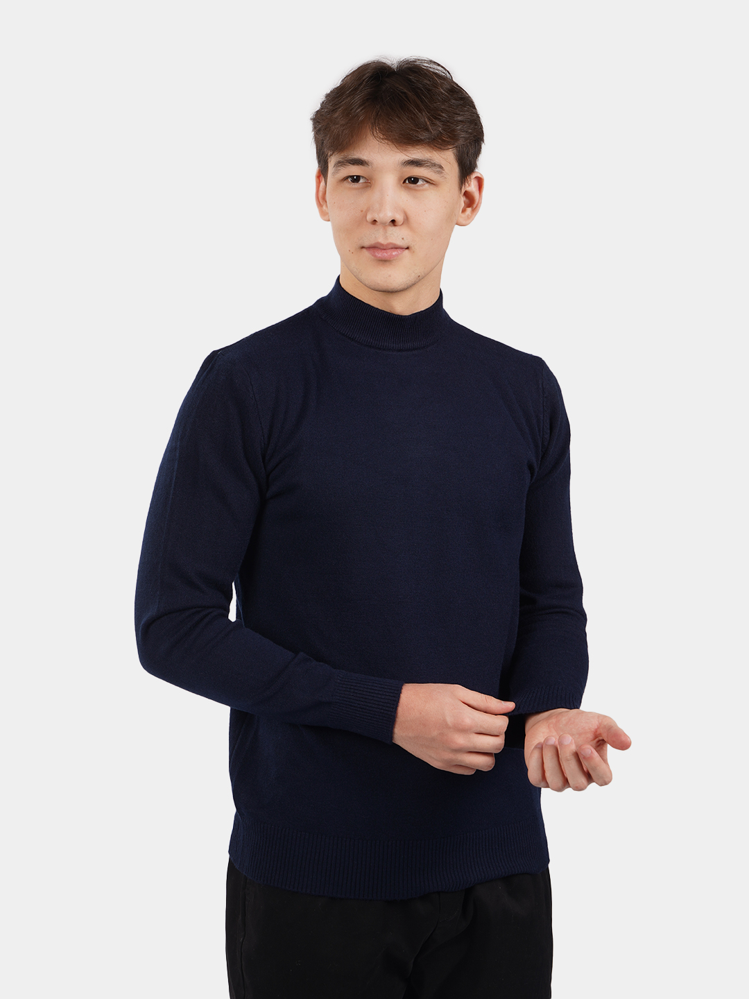 Водолазка мужская, с горлом из натуральной шерстяной смеси за 140000 сум со скидкой 67%. Uzum Market