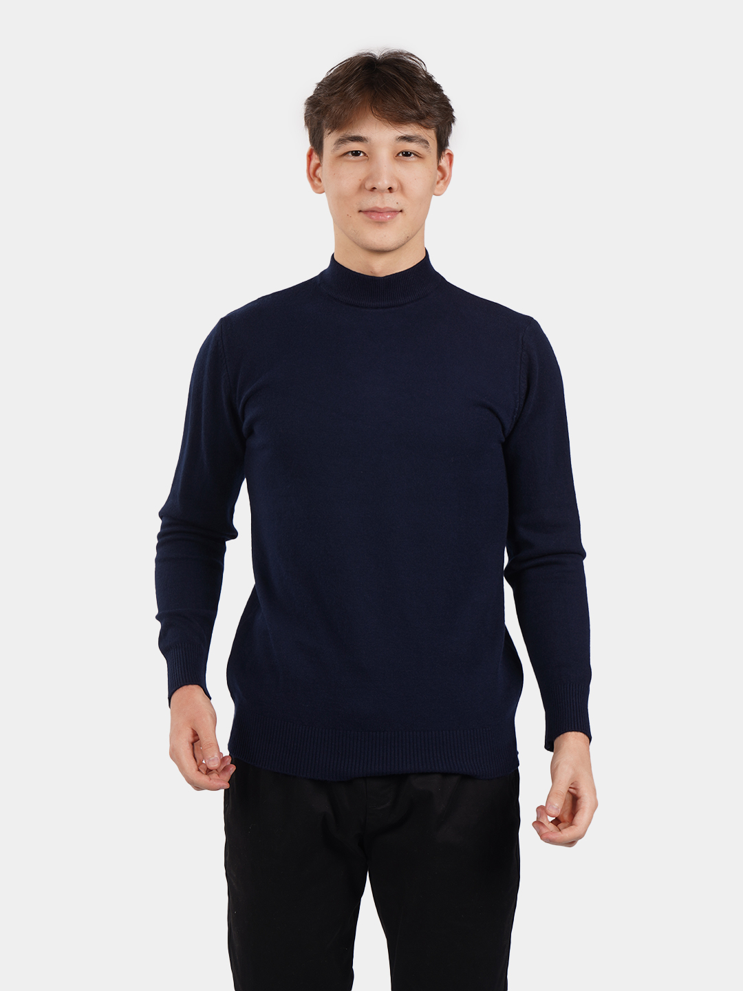 Водолазка мужская, с горлом из натуральной шерстяной смеси за 140000 сум со скидкой 67%. Uzum Market