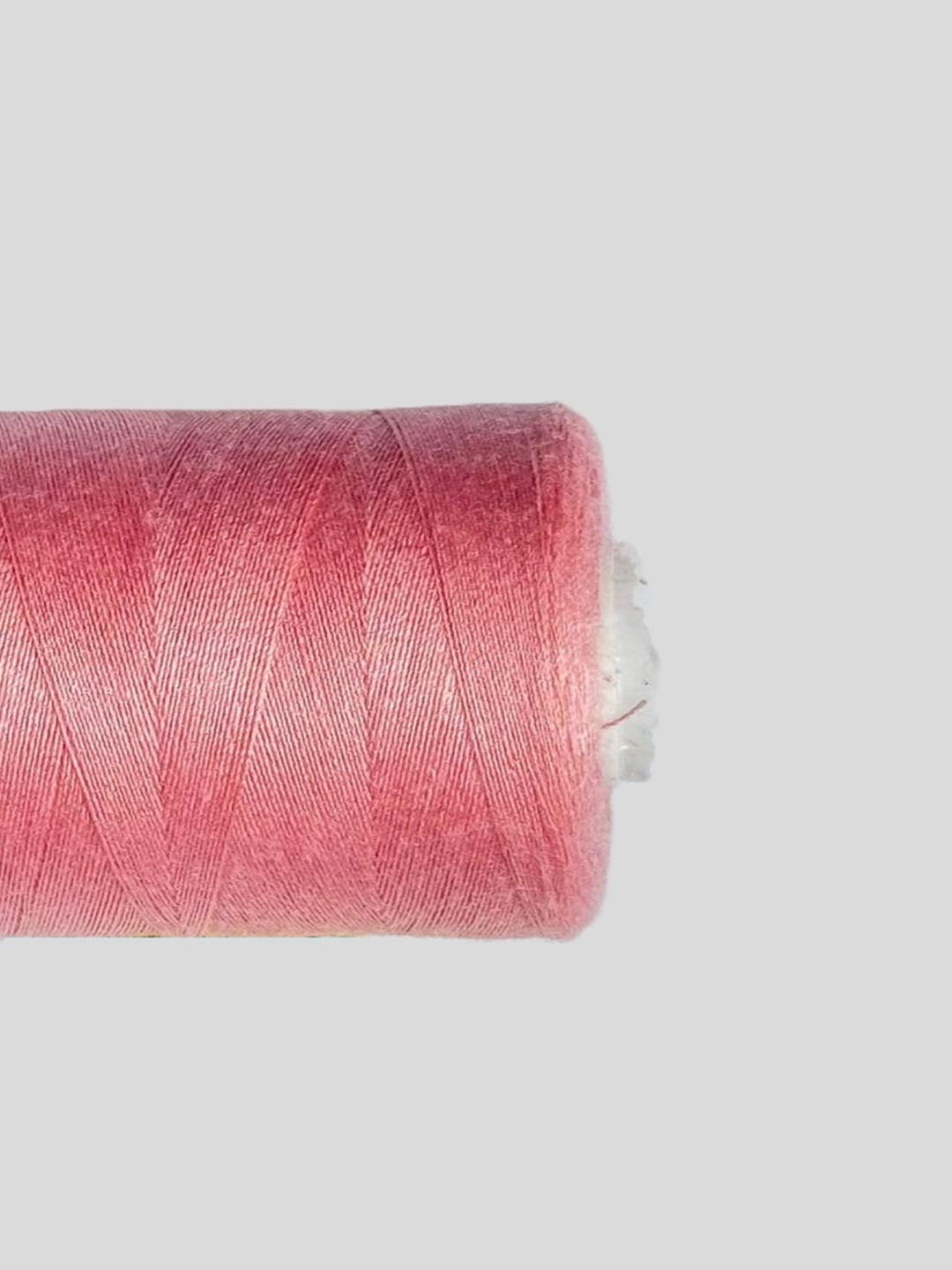 Нитка для шитья №40/2, для швейных машин и работы в ручную за 9800 сум ...