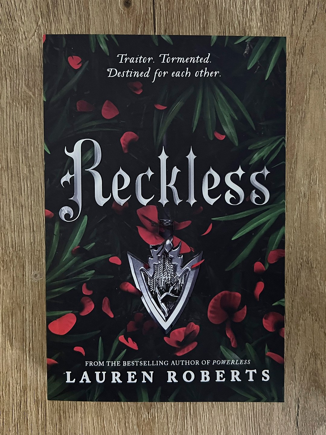 Lauren Roberts: Powerless, Reckless, Fearless 84000 so'mga 16% chegirma ...