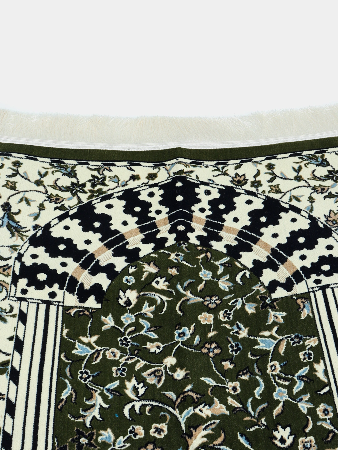 Joynamoz Madina, Mada Carpets mahsuloti, yumshoq va mayin yuza ...
